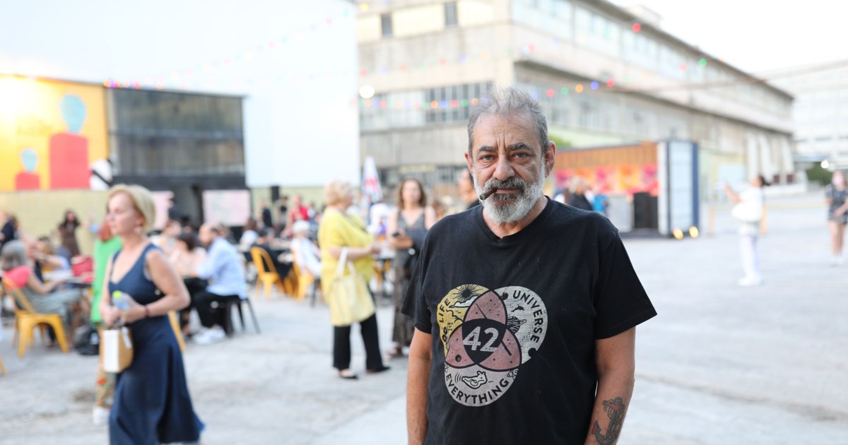 Εξαλλος ο Καφετζόπουλος για τον αετό στο γήπεδο της ΑΕΚ - "Να ...