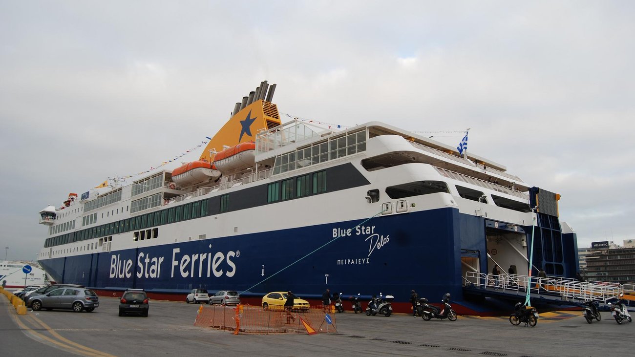 Στο Blue Star Delos το πρώτο μωρό του 2016 |thetoc.gr