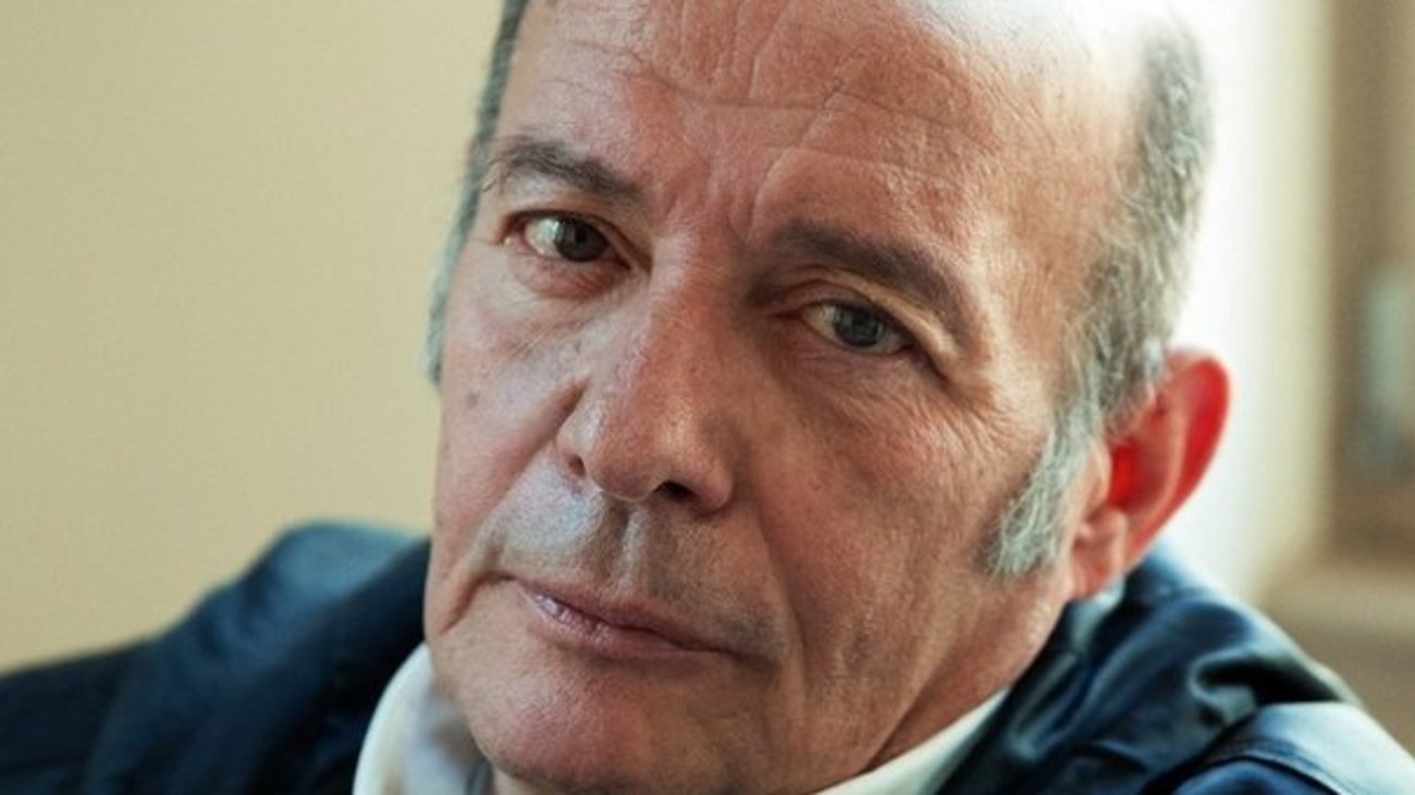 Ιππότης Γραμμάτων και Τεχνών ο Βασίλης Παπαβασιλείου |thetoc.gr