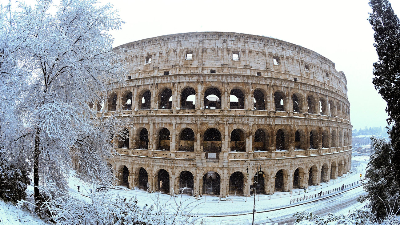 Στα λευκά...Κολοσσαίο, Ισπανικά σκαλοπάτια, Φοντάνα ντι Τρέβι |thetoc.gr