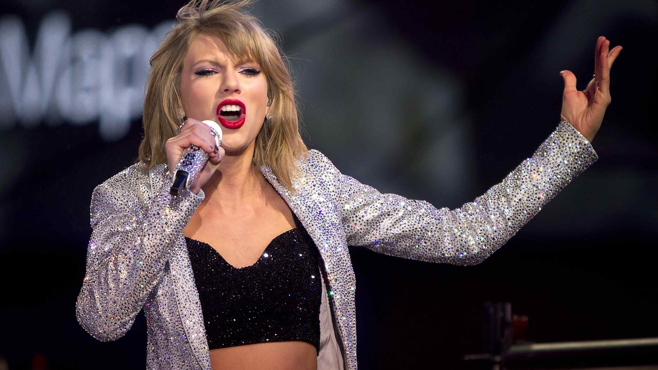 Η Taylor Swift δωρίζει 113.000 δολάρια για τα LGBT δικαιώματα |thetoc.gr